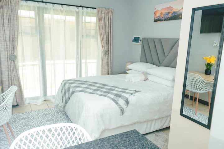 The Prestige Studio A - Bloemfontein