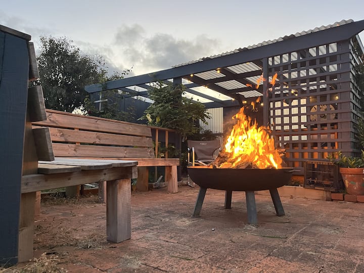 Zen Den - A Comfortable Coastal Retreat - Warrnambool