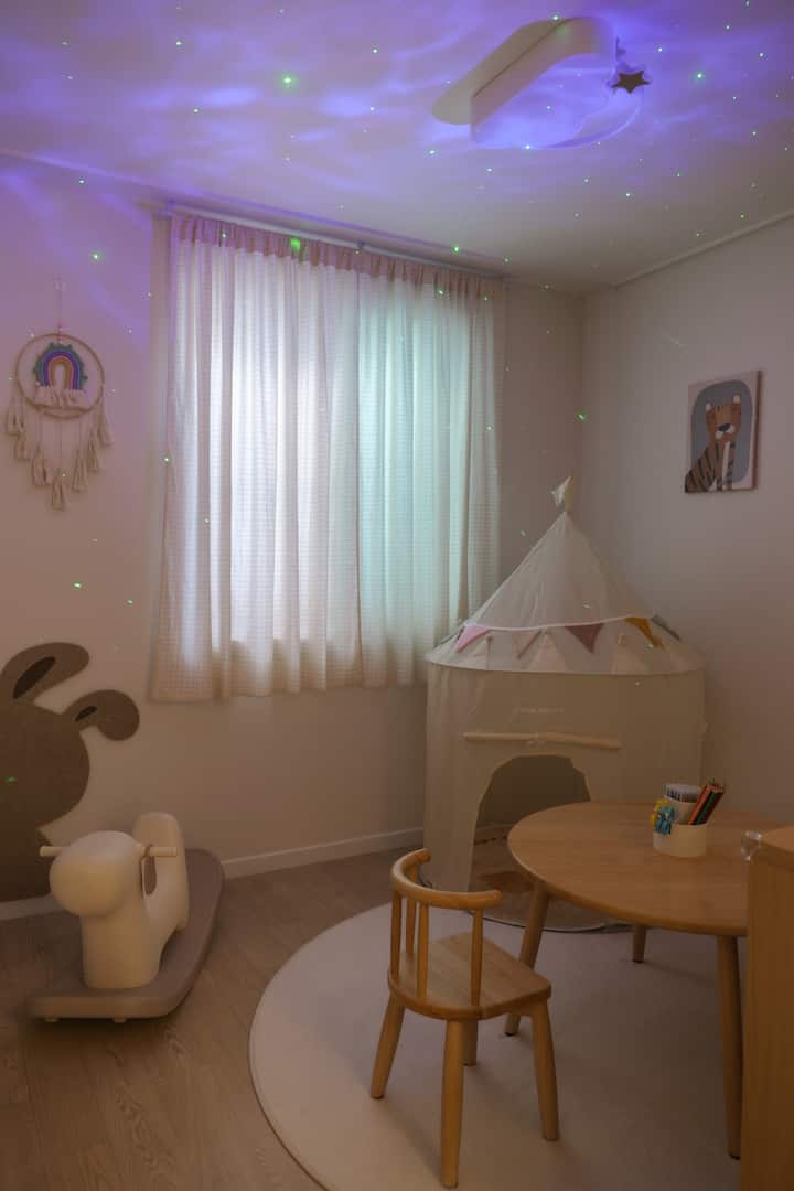 [키즈프랜들리감성숙소]
4인무료/광안리바다5분/유아용품완비/1층*방3/가족여행/친구모임 - Busan