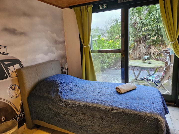 Eenpersoonskamer Met Terras & Uitzicht Op De Tuin - Gand