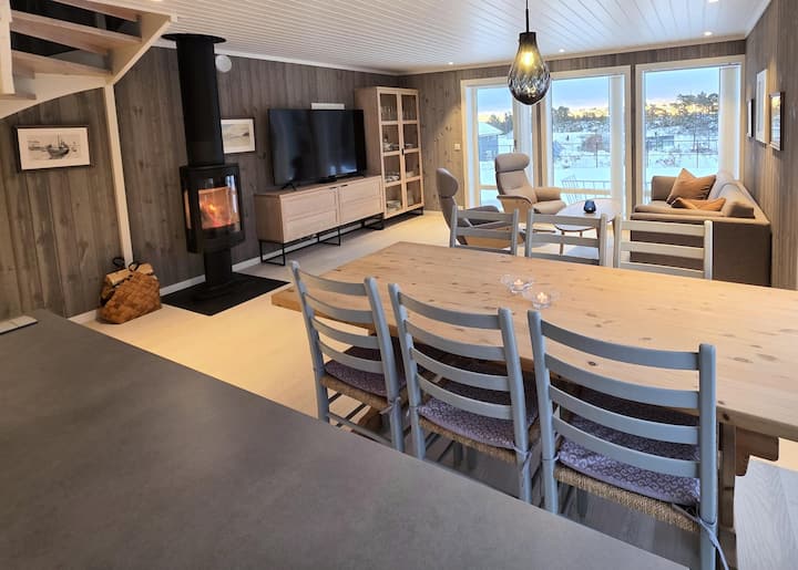 Koselig Familiehytte Nær Sjøen På Tromøya - Norway