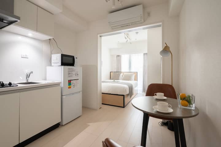 3-minute Walk From The Nearest Station / Asakusa Temple And Tokyo Skytree Are Also Close By / Renaissance Court Honjo Agatsumabashi E02 - Tokyo