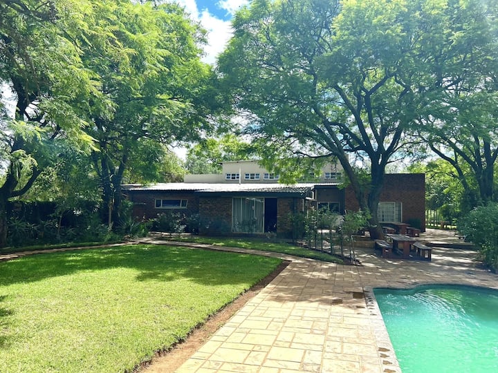Kameeldoring Lodge -Zeerust - Zeerust