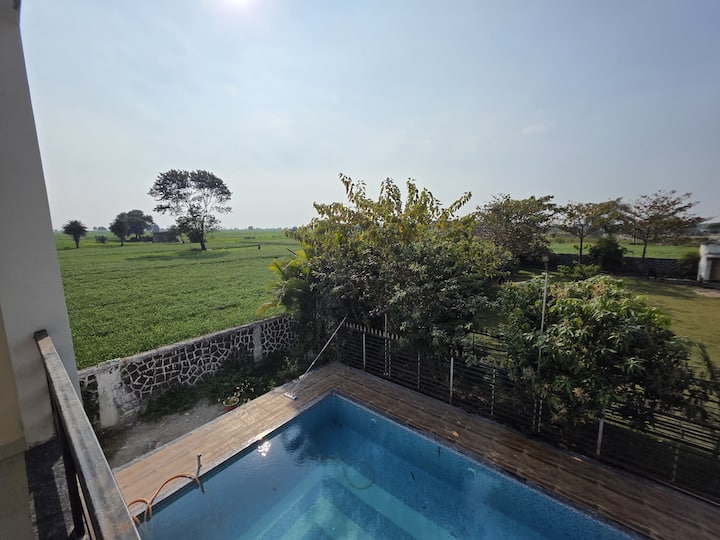 Modern Private Farm Stay With Pool & Spacious Lawn - Indore