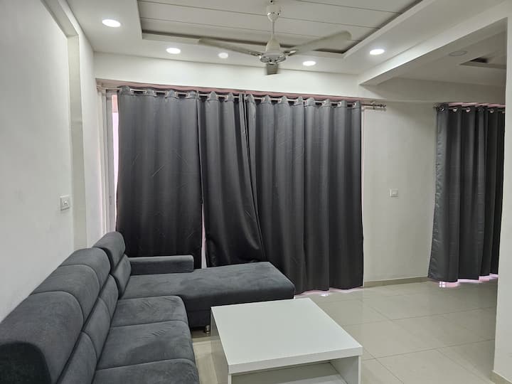 2 Bhk Penthouse With Open Terrace. Panoramic View - Vadodara