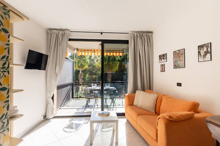 Guesthost - Bright Terrace Stay Near Sanremo Beach - Ospedaletti
