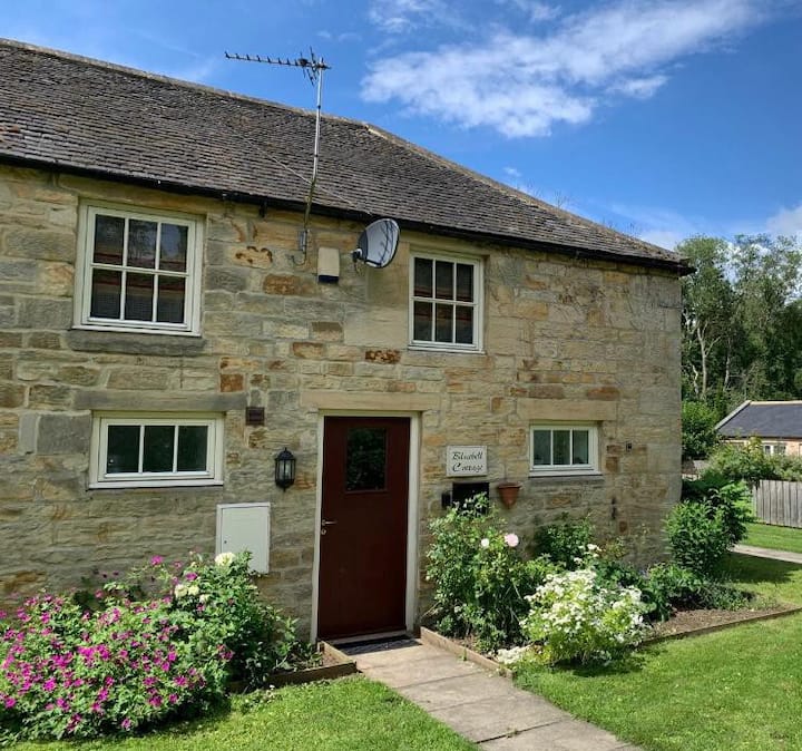 Bluebell Cottage In Countryside Near Coast - Alnmouth