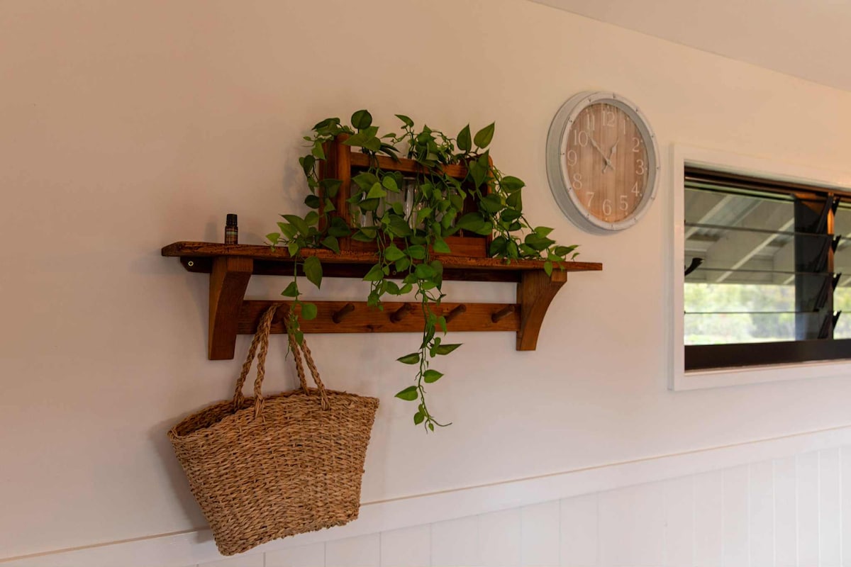 Pandanus - Cabins for Rent in Brooms Head, New South Wales, Australia ...