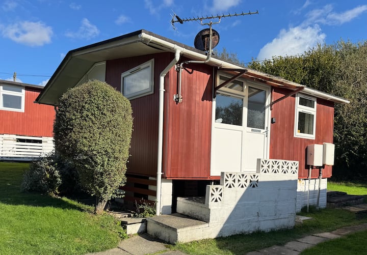 A Peaceful Welsh Hideaway For Couples And Families - Tywyn