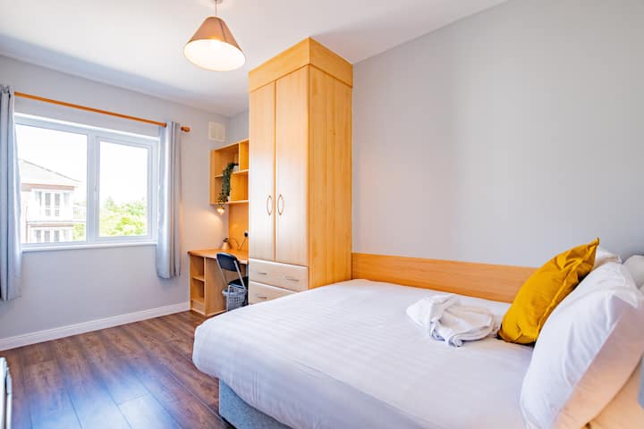 Spacious 4 Bed Apartment In Limerick City - Limerick