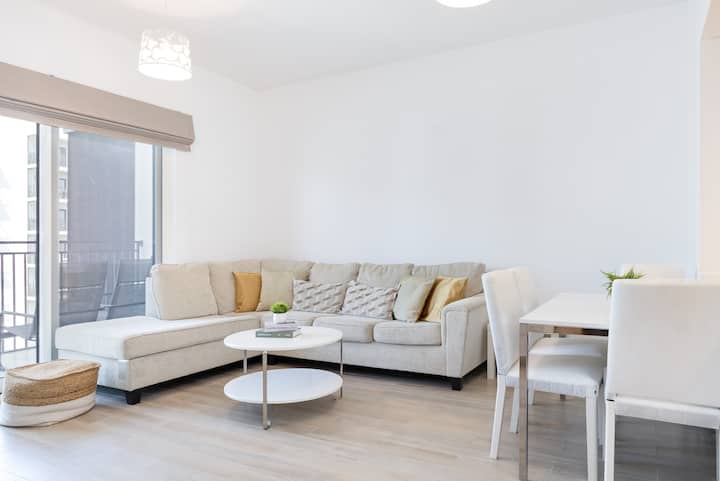 Bright And Chic 2br In Water's Edge - Abu Dhabi