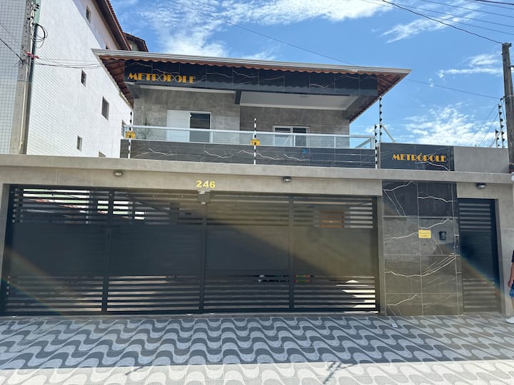 Casa Espaçosa Em Condomínio | A 200m Da Praia - Praia Grande