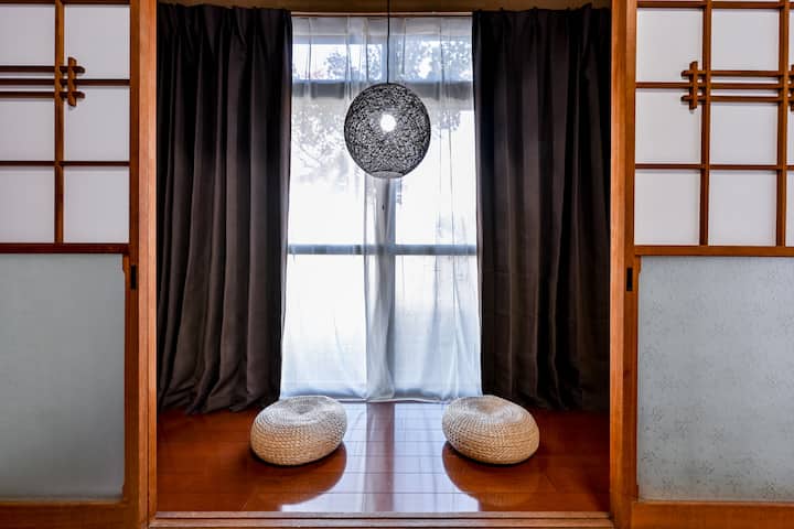 Beppu一棟貸72ｍ²/freep２/max８/bed４/布団３/寝室３/wifi/baby歓迎 - 別府市