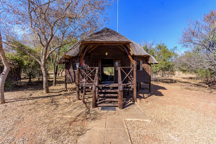 Barbets Nest Bushveld Cabin 2 - Cullinan