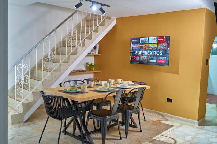 Spacious And Comfortable House In Laureles Estadio - Prado