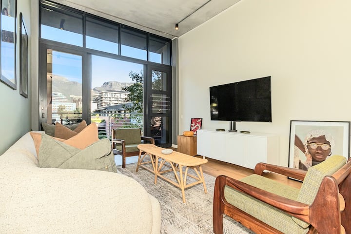 Stylish + Central Urban Retreat - كيب تاون