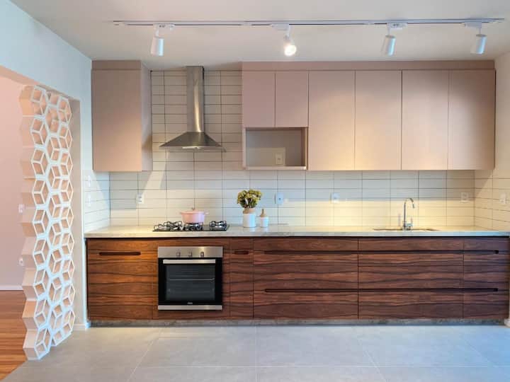 Apartamento No Coração Da Praia Do Canto. - Vitória