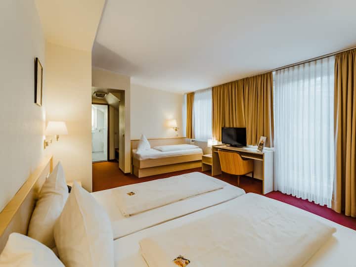 Dreibettzimmer Inkl. Frühstück Am Marschiertor - Aachen