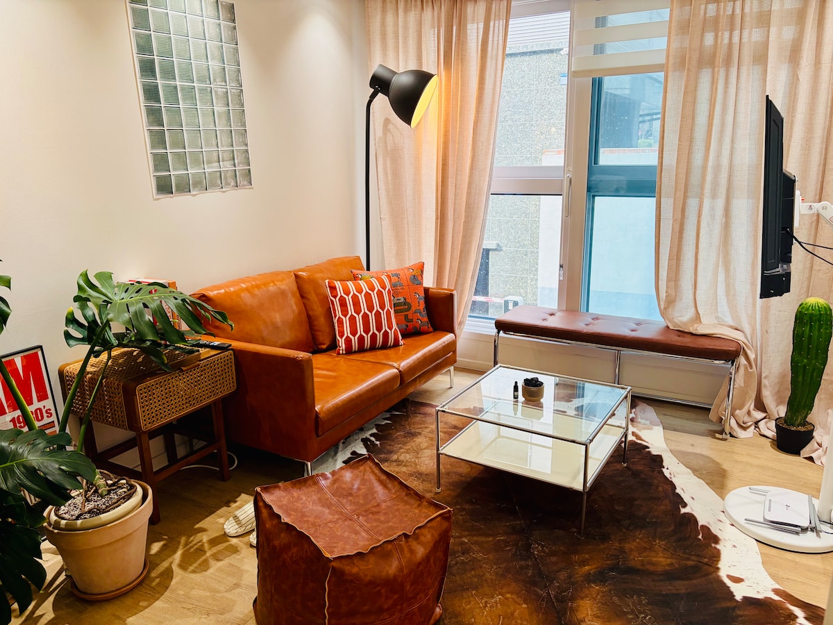 3 minutes from Sangdo Station, Chung-Ang University | Maison Sangdo ...