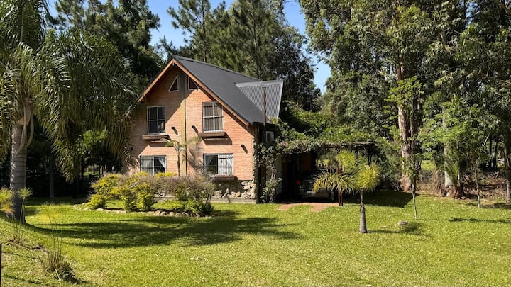 Cabaña "Encanto Del Bosque" Verde - San José, Argentina