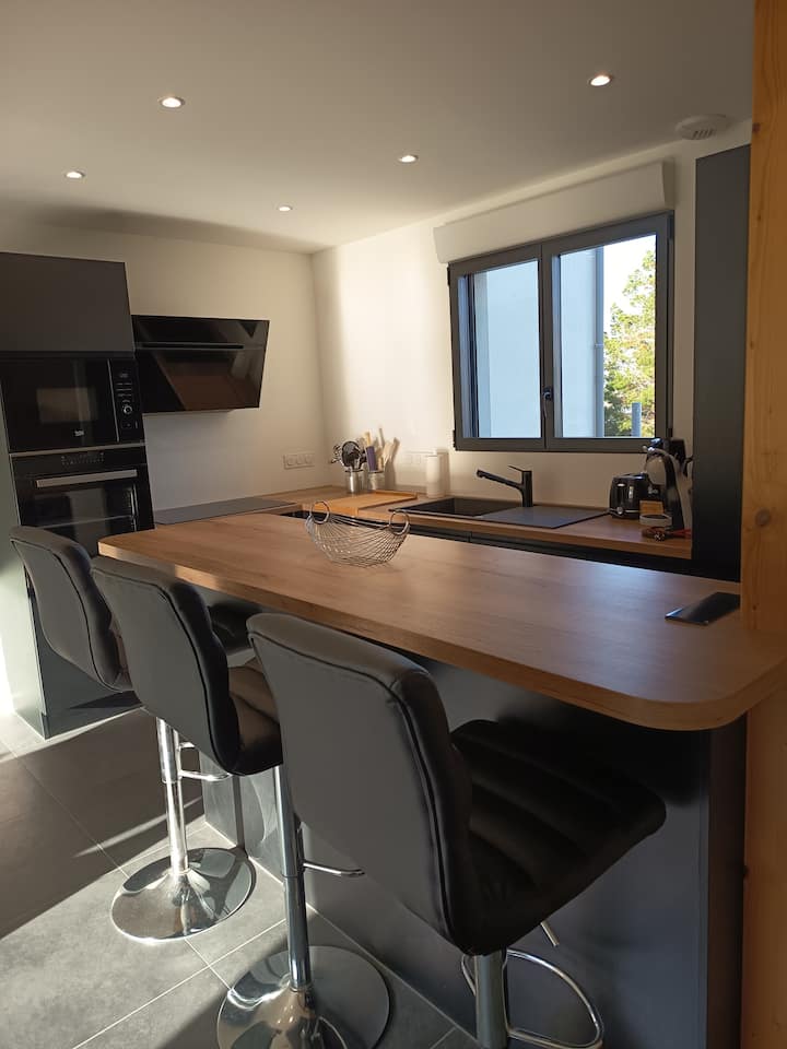 Maison Sobre Et Chaleureuse Proche Port Lay - Groix