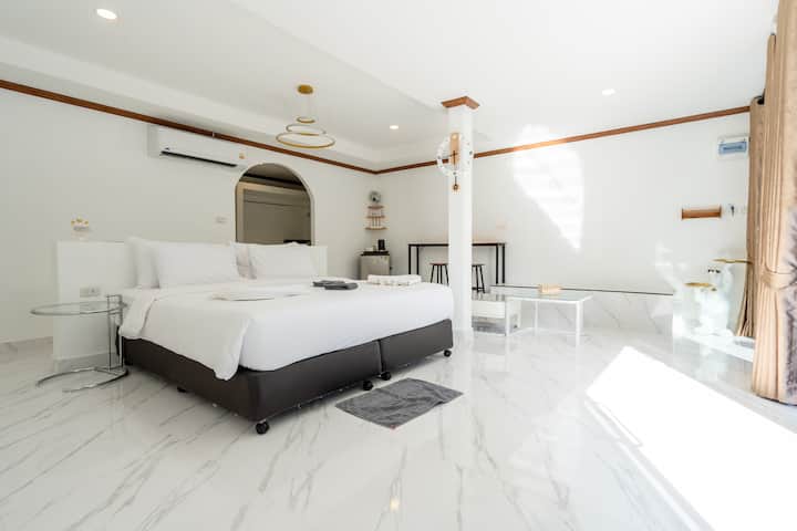 Private Luxury Villa 4br • Pool • Near Beach - Krabi