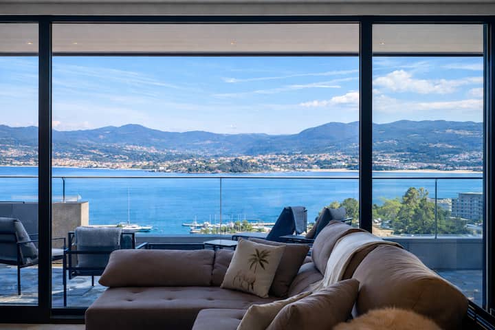 Holibai. Beiramar. Wake Up Facing The Sea. Baiona - Baiona