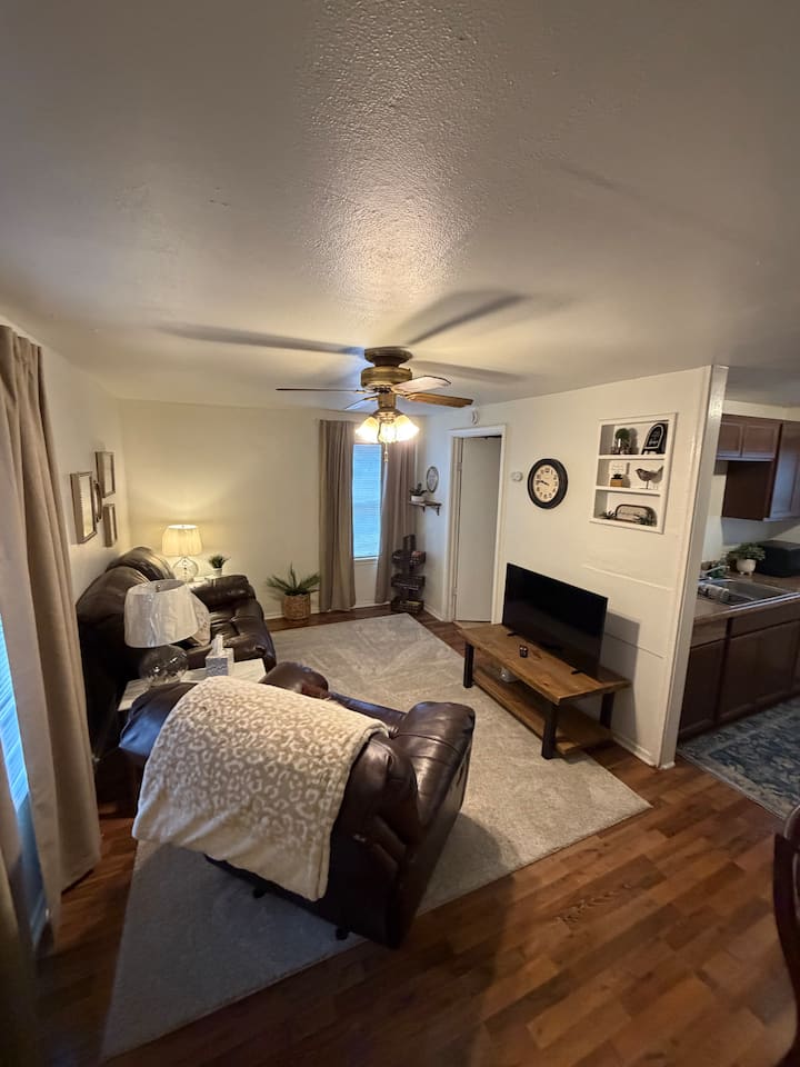 Badger Bungalow - Amarillo, TX