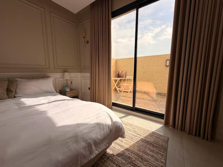 R Residence | Luxury Boutique Studio With Terrace - Saudi Arabia
