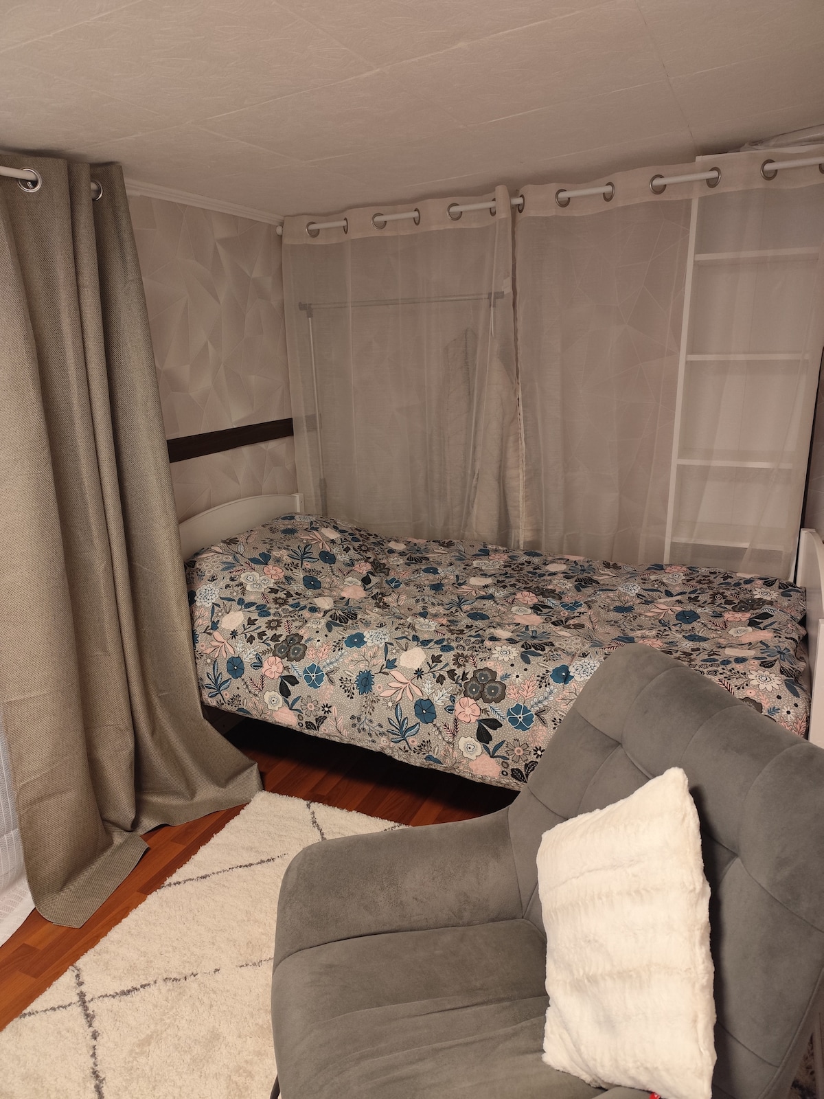 New studio private access Hyper accessible – Arras - Apartments for ...