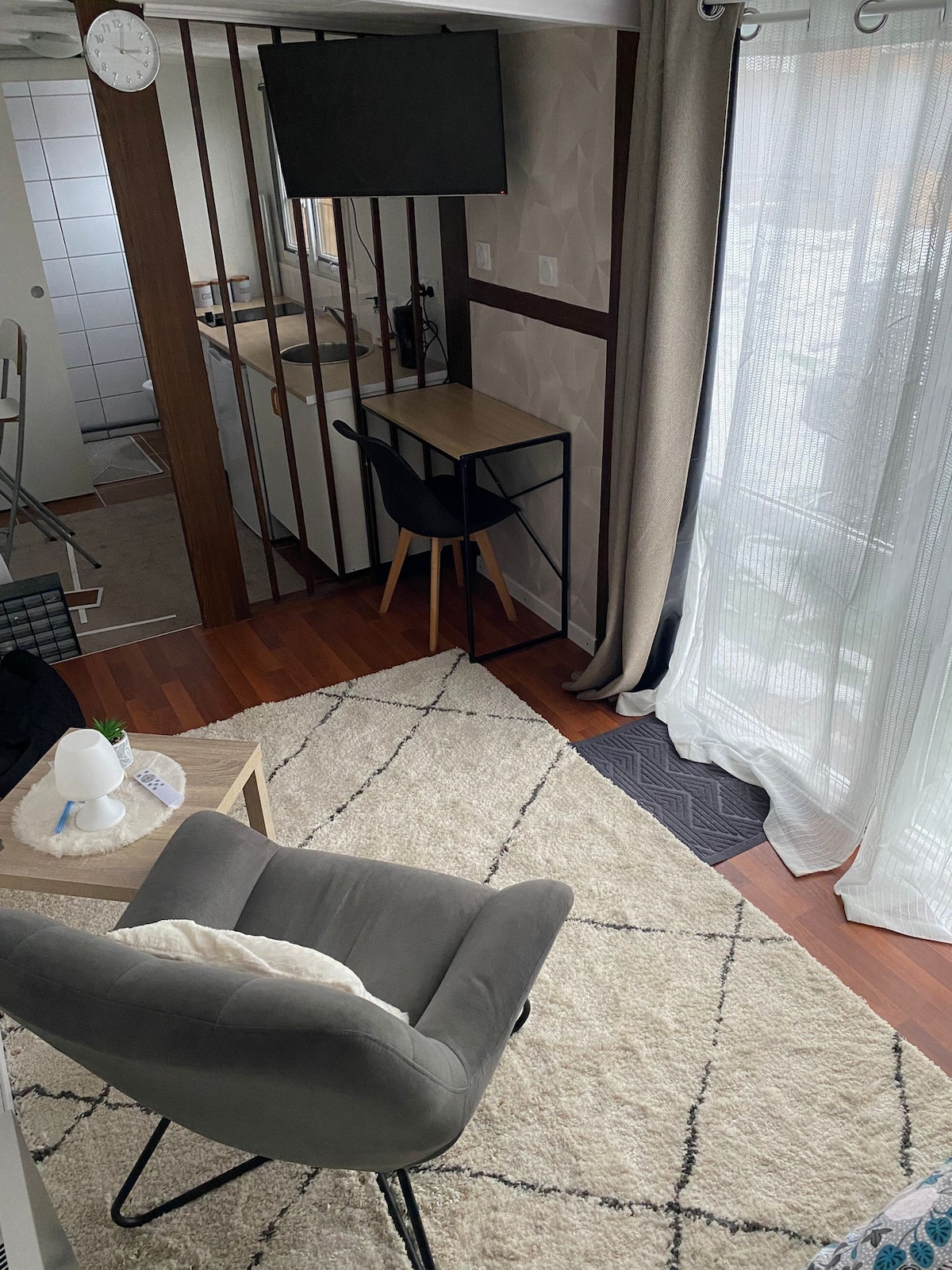 New studio, private access, very accessible – Arras - Flats for Rent in ...