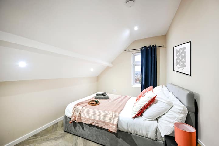 Kent | 3 Bed 3 Bath | Free Parking | Hosted By 365 - Sevenoaks