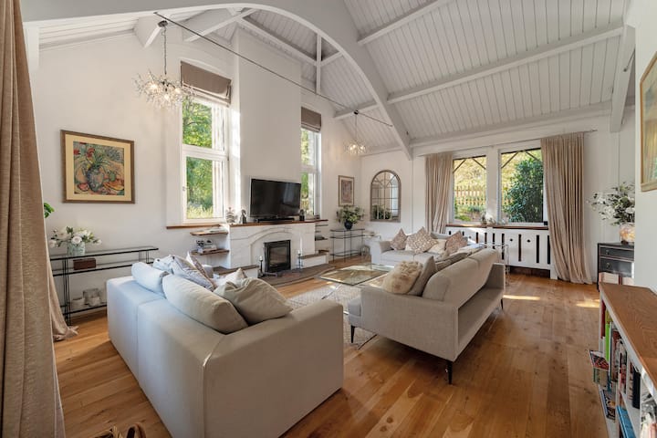 Holly Farm • Countryside Hideaway Near Henley - Henley-on-Thames