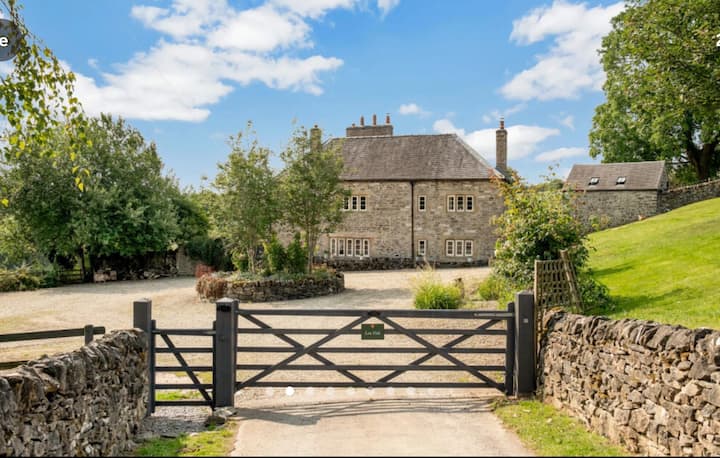Farmhouse Tissington Amazing Views With Hot Tubs - United Kingdom