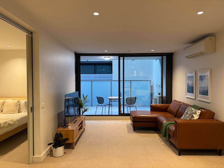 Spacious 2br Brighton Apartment W Free Parking - Australia