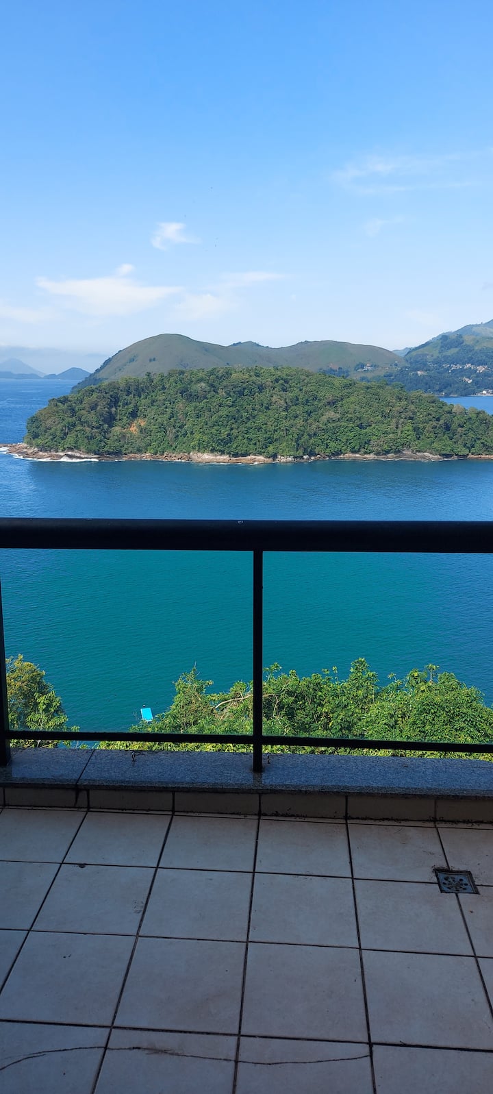 Apartamento 3 Suítes Em Frente Ao Clube 2 Vagas. - Mangaratiba