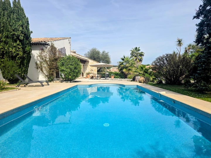 Villa Provençale Avec Grande Piscine Et Jardin - Vence