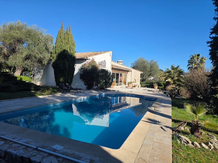 Havre De Paix Avec Grande Piscine Et Jardin - Vence