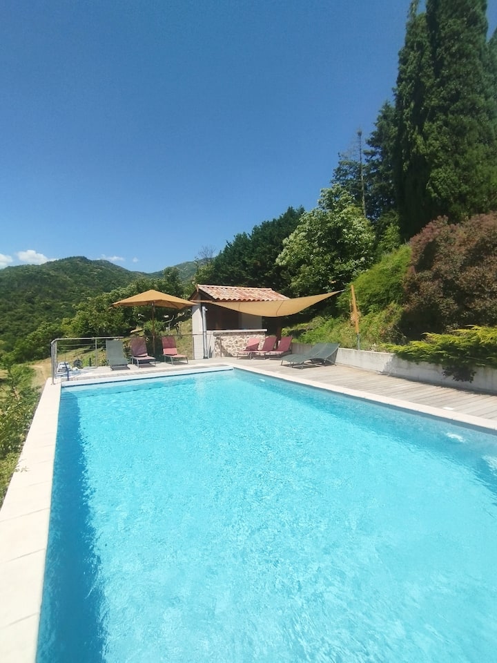 Chalet-dojo Spacieux Au Pays De Jean Ferrat - Ardèche