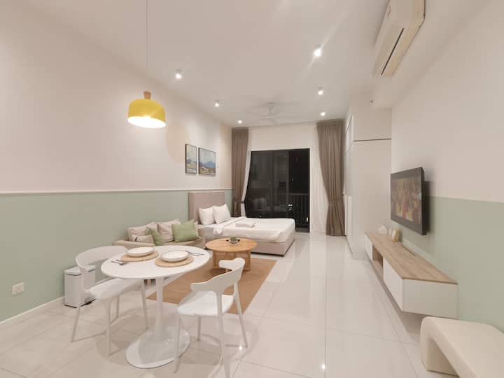 Bright Studioa. W. Balcony#klcc#pool#chambers - Setapak