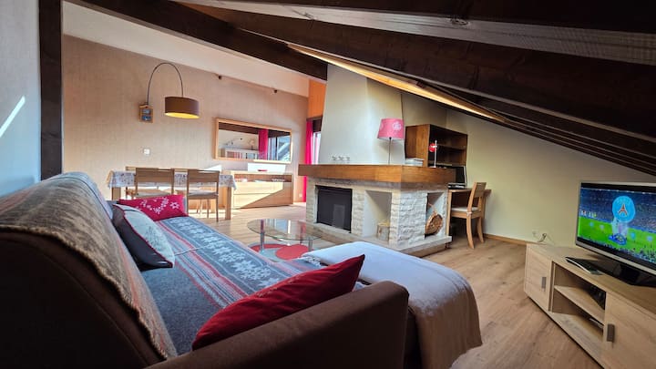 Attique Lumineux Et Cosy Au Cœur De La Station ! - Crans-Montana