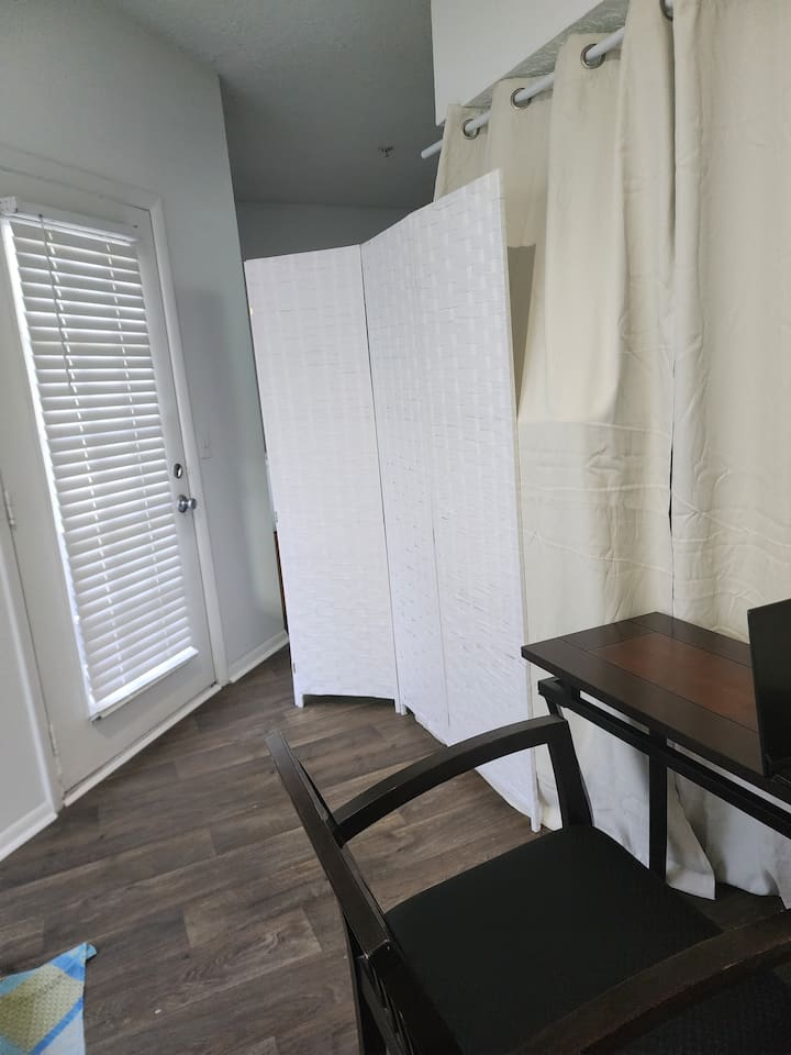 Cozy Partitioned Room! - Apex, NC