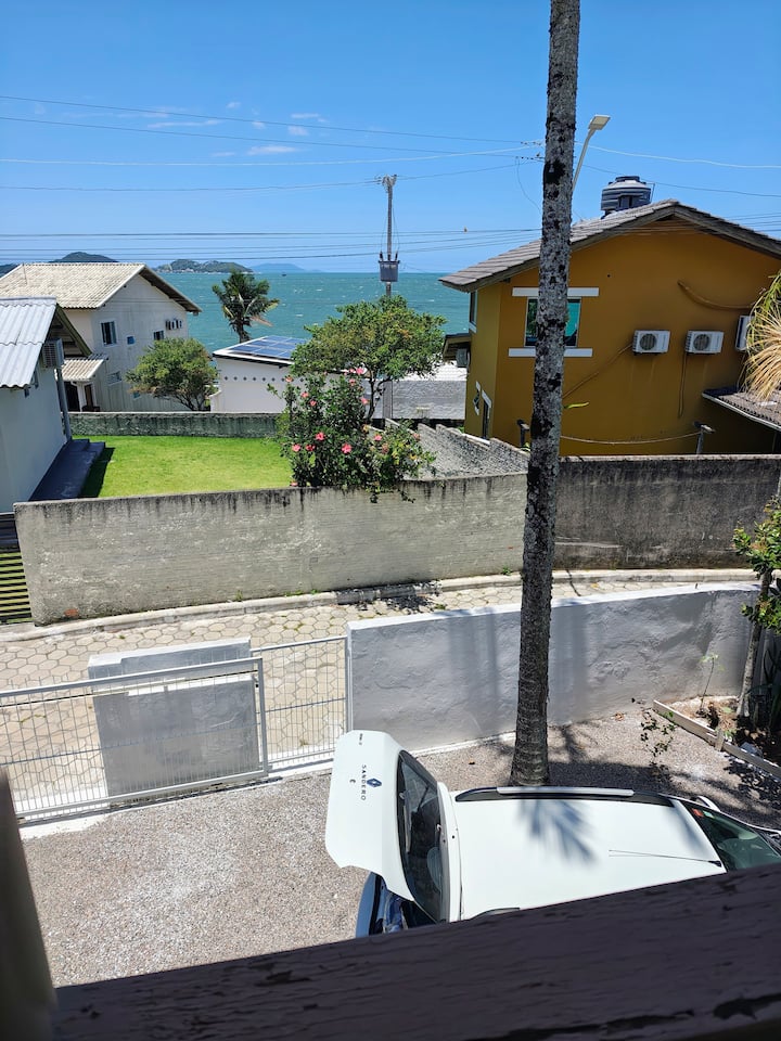 Casa Com Vista Ao Mar, 4 Quartos E Churrasqueira - Governador Celso Ramos