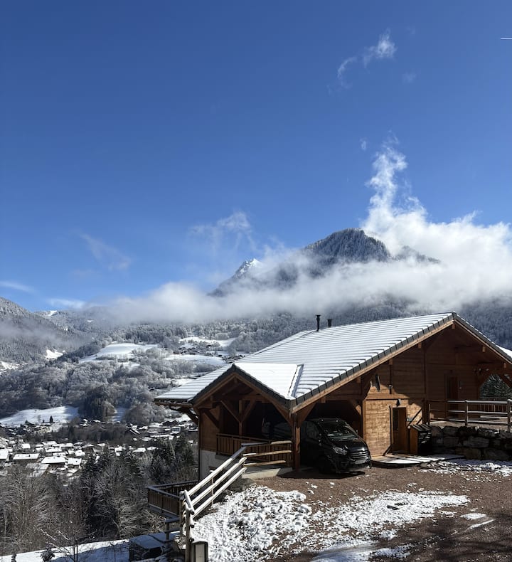 Chalet Ardness: All Wood Alpine Home Endless Views - Saint-Jean-d'Aulps
