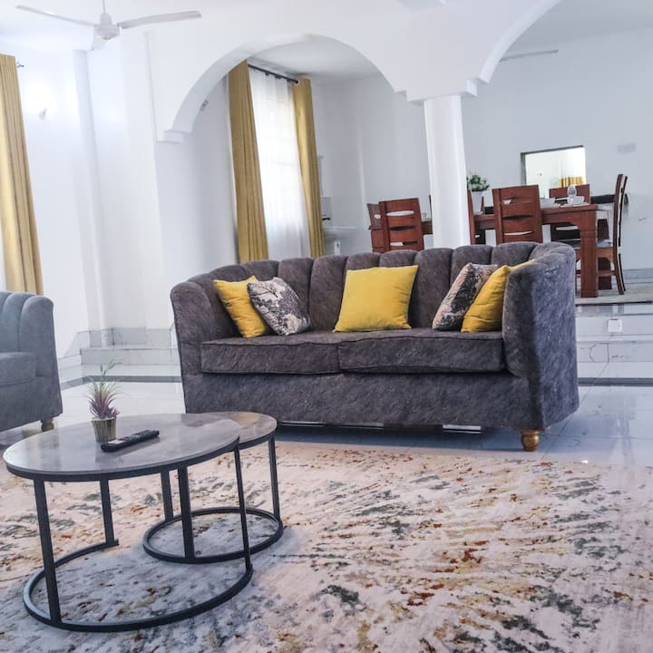Leah’s Luxury 5br Villa | Next To Prideinn, Shanzu - Mombasa