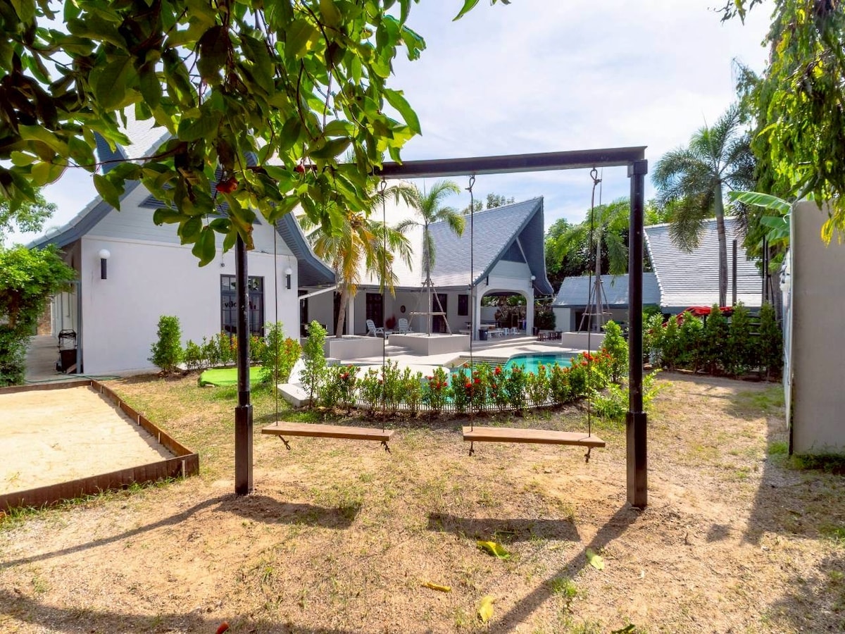 Villa confortable de 5 chambres + 12 minutes de Wisdom Valley - Maisons ...