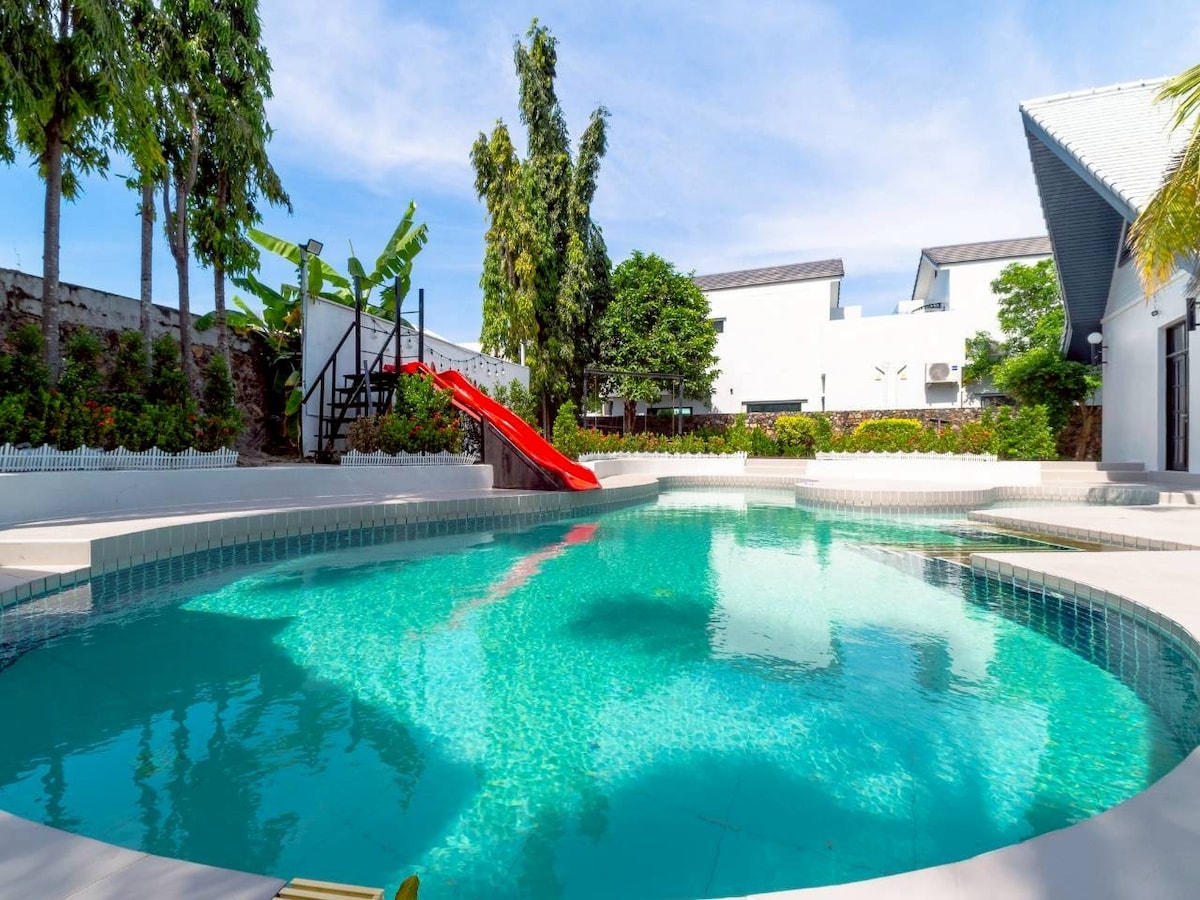 Villa confortable de 5 chambres + 12 minutes de Wisdom Valley - Maisons ...