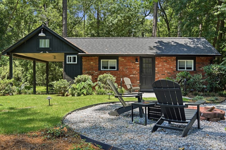 Cozy Cottage In The Pines | Private & Quiet - Summerville, SC