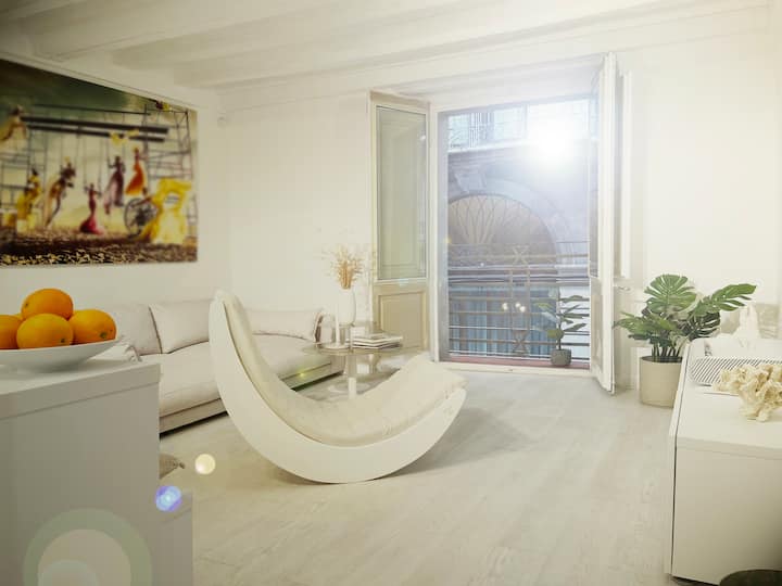 Key White - Barcelona