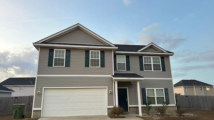 Spacious 5br Home Perfect For Families & Groups - Hinesville, GA